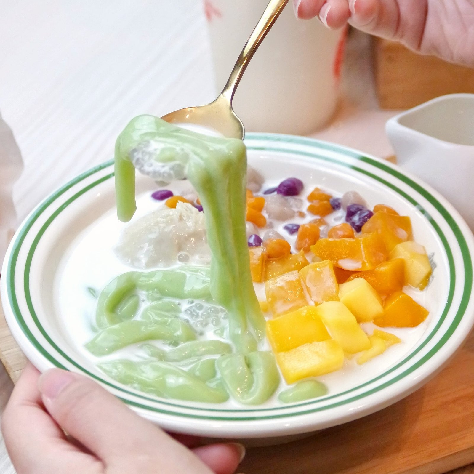 Happiness Wheel Cake: Over 30 Flavors Wheel Cake in JB! - Food and Foods